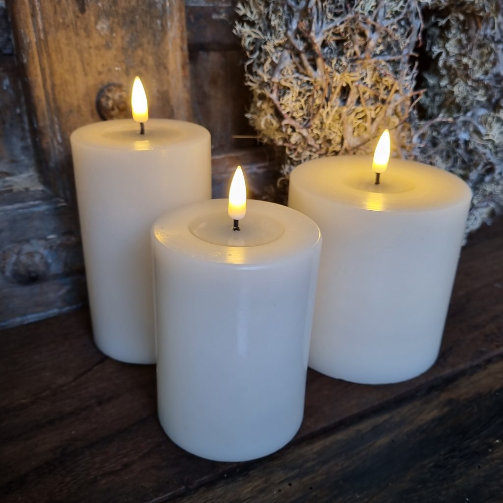 Led wax kaars. Cream. 10x10cm. - Huisvolsfeer