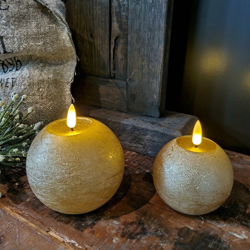 Bolkaars Elegance- Led wax. Goud. Medium. - Huisvolsfeer