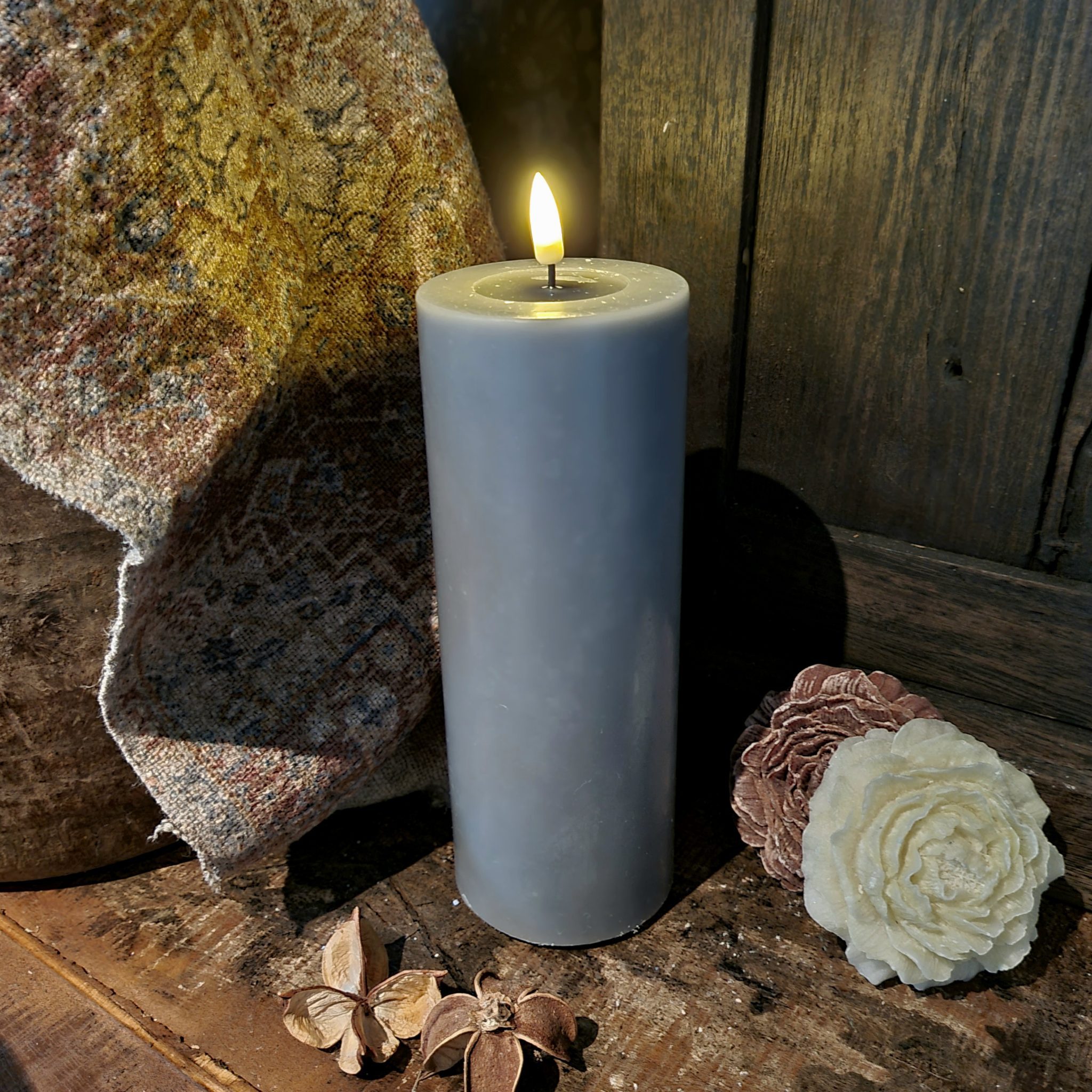 Led wax kaars. Grey. 7,5x20cm. - Huisvolsfeer
