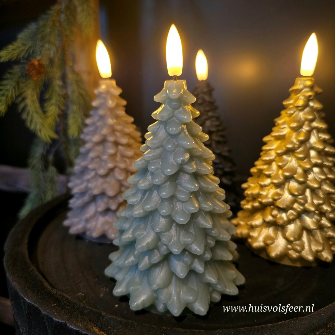 Kerstboom Kaars met LED & Timer || Jade Groen. - Huisvolsfeer